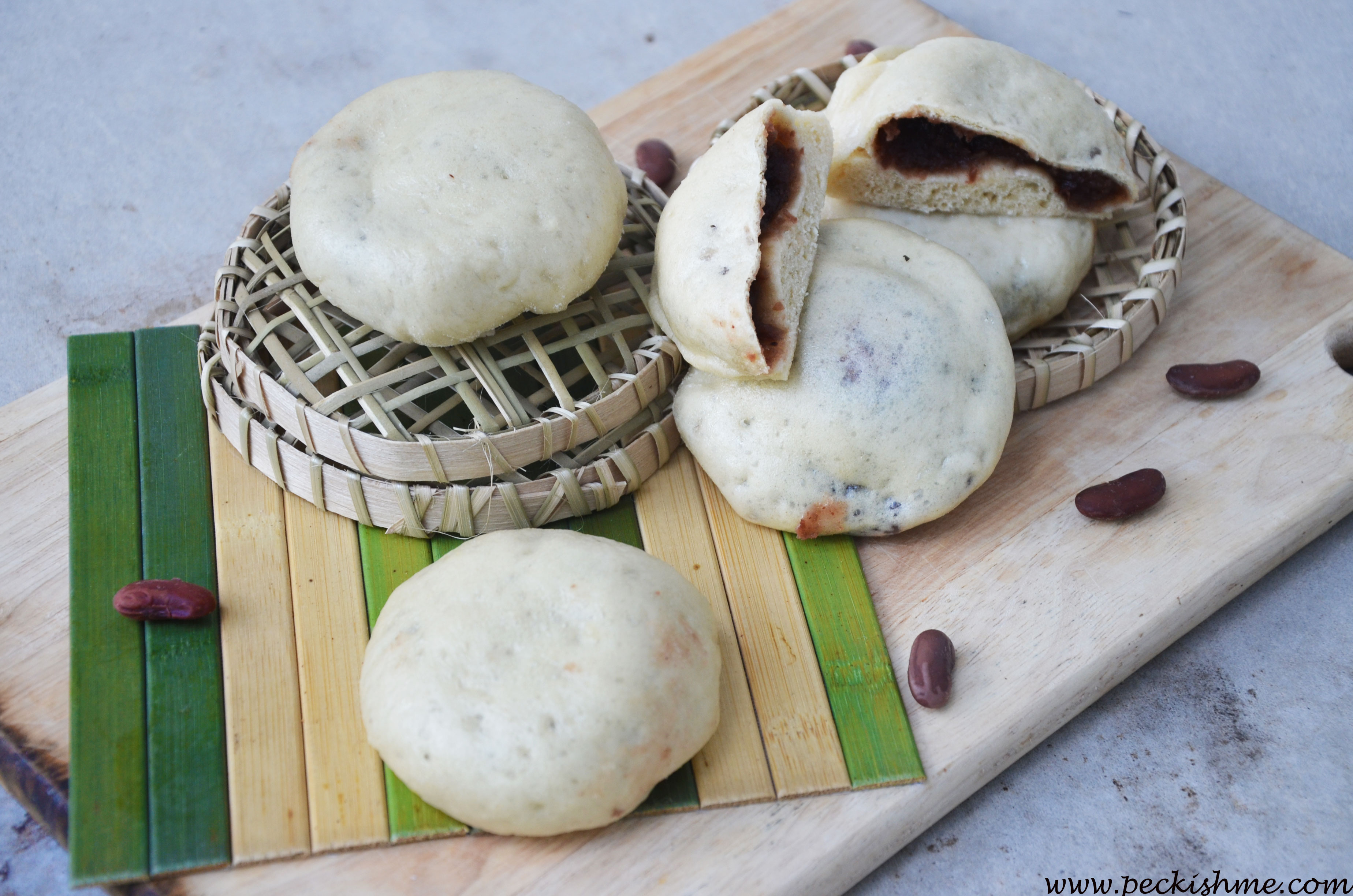 Red bean buns - A healthy snack for all times | Peckish Me